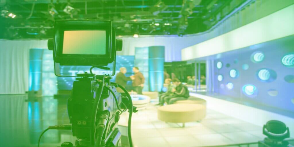 Hispanic TV Hosts to Entertain You - Infinity DISH